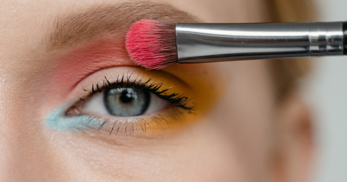 5 Must-Have Makeup Products Every Crossdresser Needs - My Shemale Shop